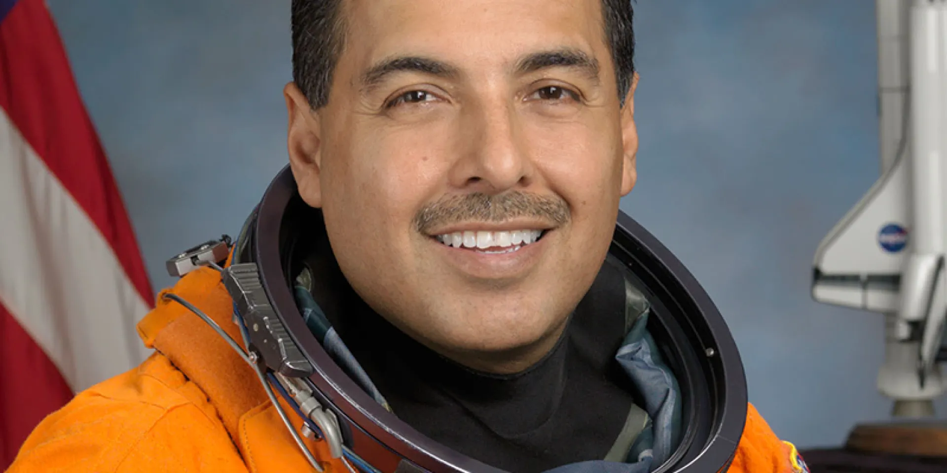 José M. Hernández | HiCue Speakers