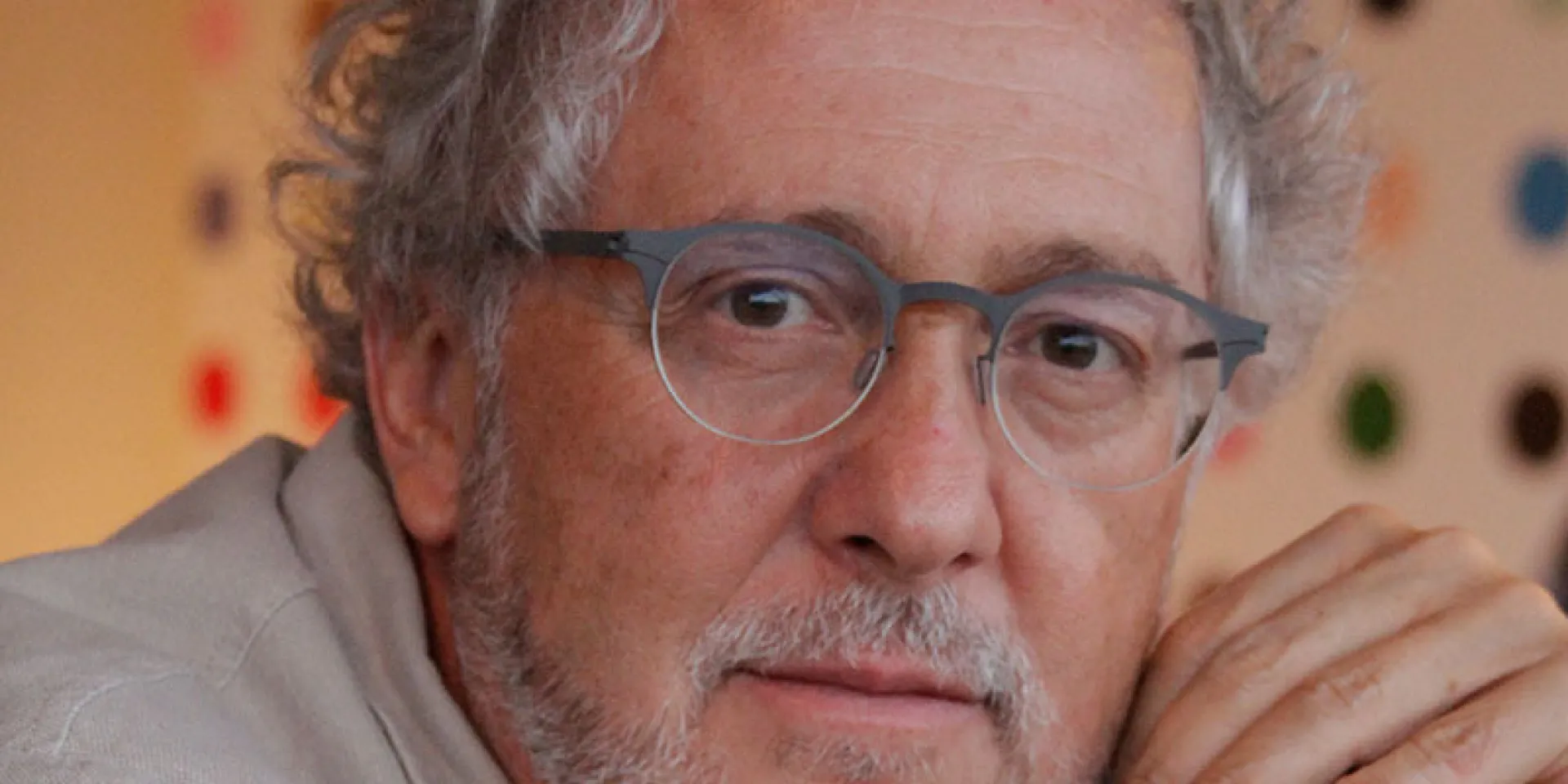 Héctor Abad Faciolince | HiCue Speakers